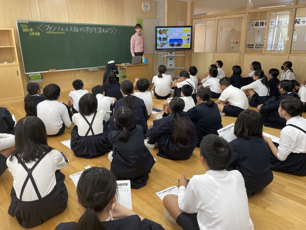 金沢市立犀桜小学校での講義 – OUIK
